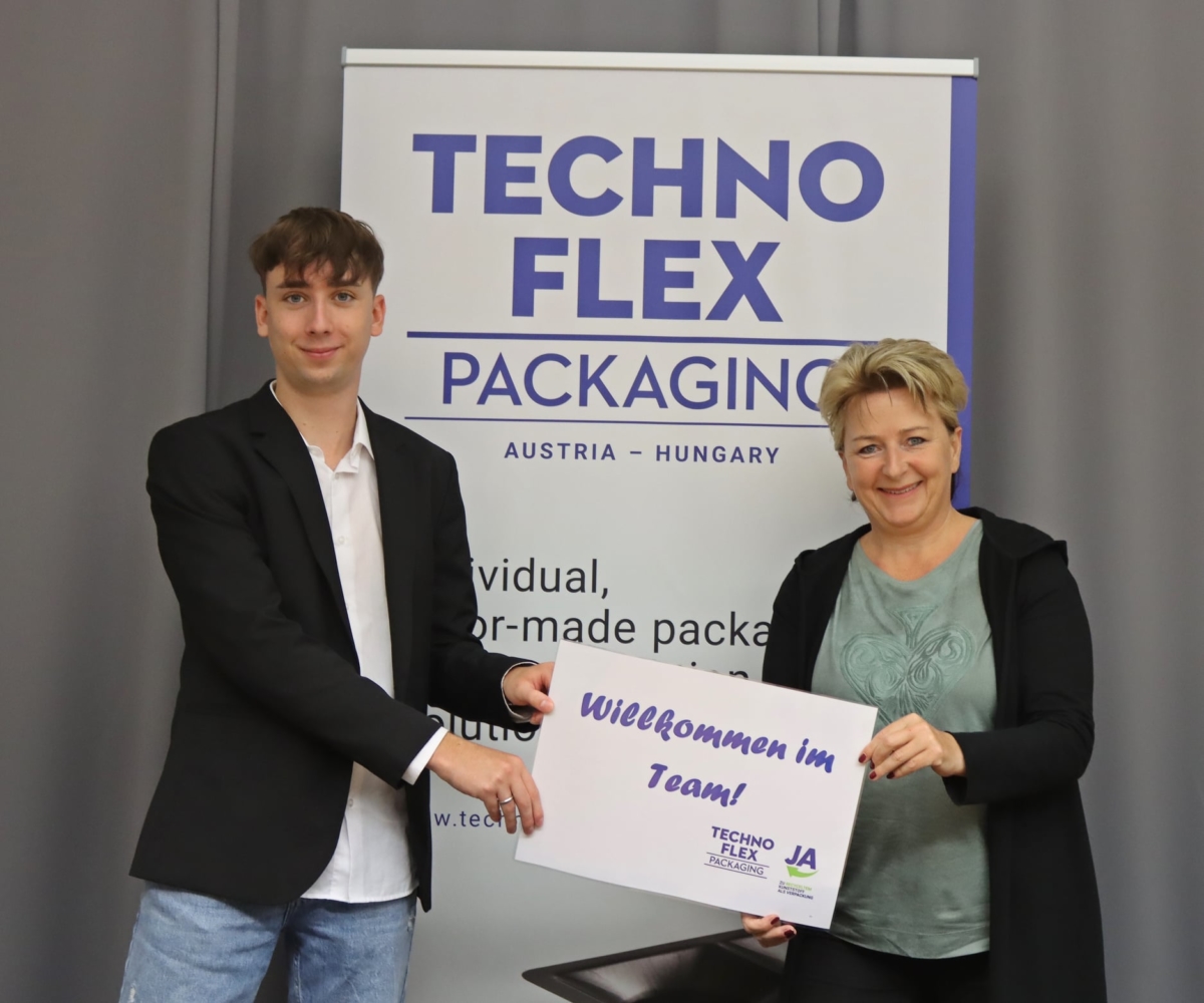 Lukas startet als Lehrling in der Verkaufsabteilung - TECHNOFLEX Verpackungen